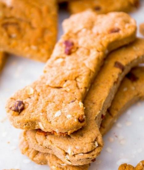 Why choose handmade dog biscuits? – The Flying Dog n Co